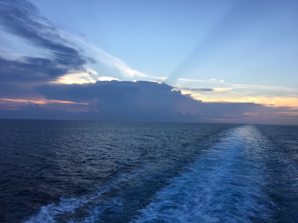 Carnival-Magic-Sunset - Pretty Extraordinary