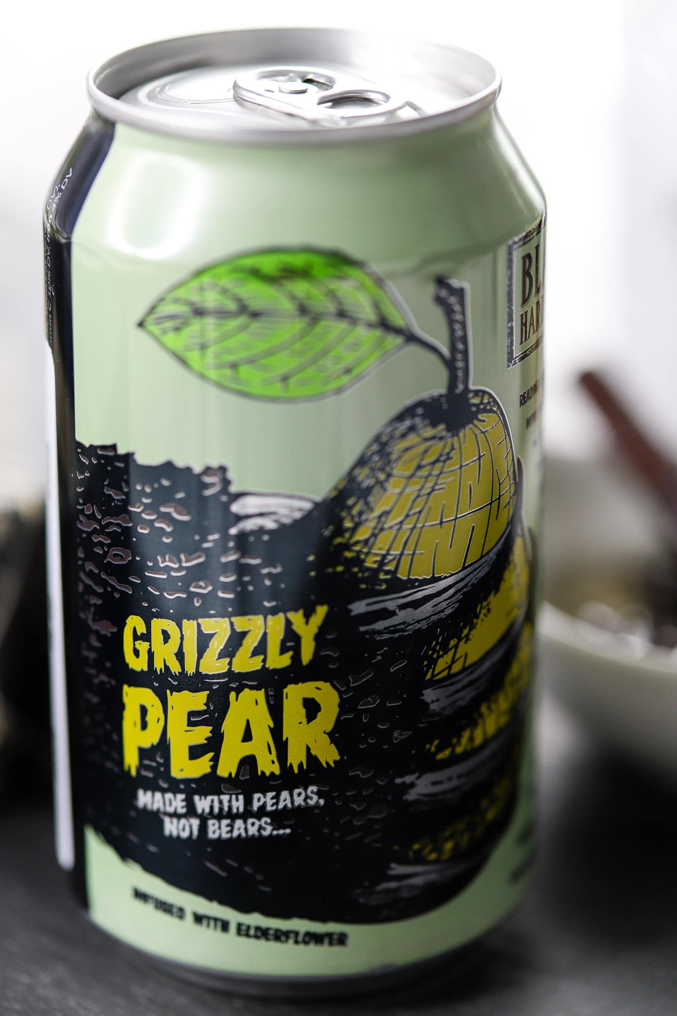 Summer Drink: Hard Cider Pear Cocktail - Pretty Extraordinary