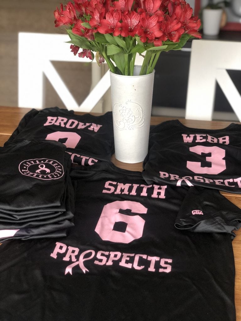 The Easy Way to Create a Custom Shirt for Your Team - Pretty Extraordinary